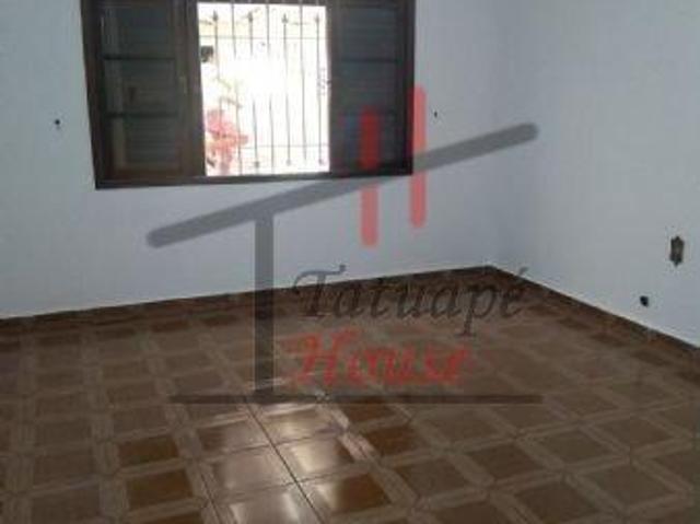 Casa térrea à venda na Vila Carrão
