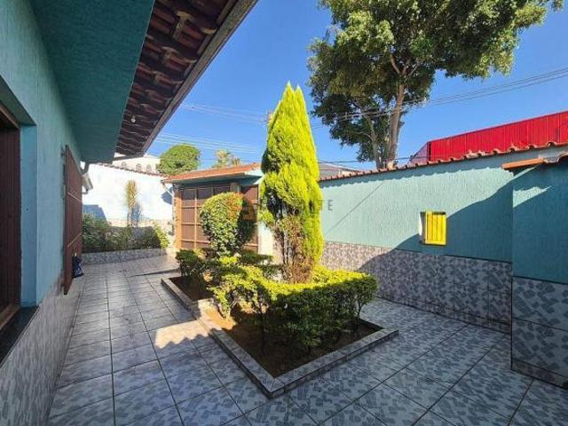 Casa térrea à venda na Vila Brasileira Mogi das Cruzes/SP