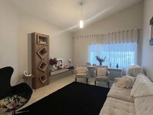 Casa térrea à venda na Vila Oliveira em Mogi das Cruzes
