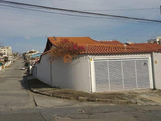 Casa térrea à venda na Vila Lavínia Mogi das Cruzes/SP