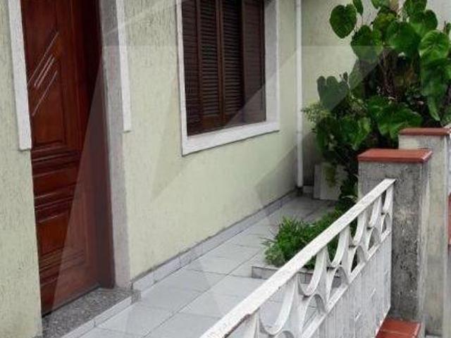 Casa Térrea á Venda na Vila Medeiros, ao lado de Comércios e Restaurante Mocotó