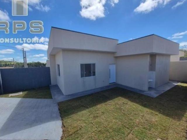 Casa térrea à venda na Vila Nova Trieste em Jarinu, 2 dormitórios sendo 1 suíte, aceita financiament