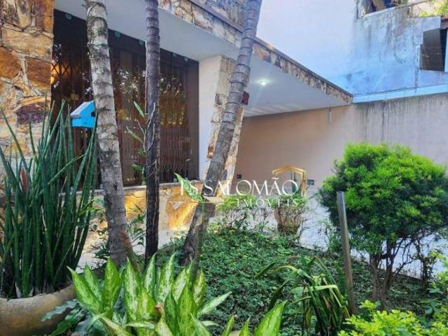 Casa Térrea à Venda na Vila Romana | Espaço, Jardim e Localização Privilegiada