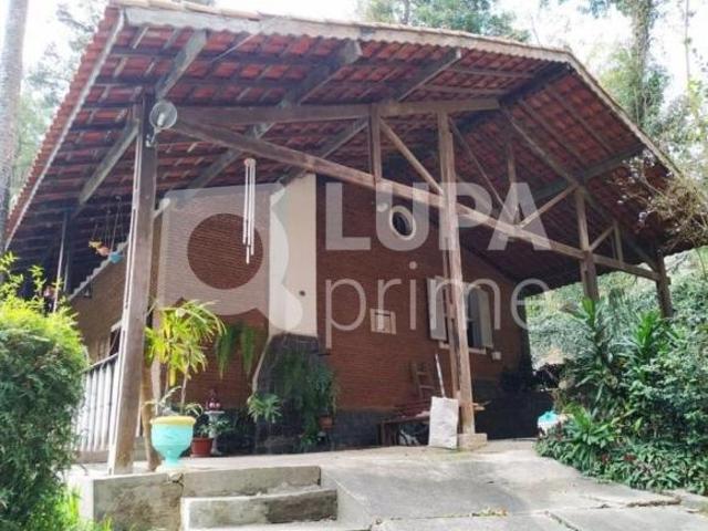 Casa Térrea a venda na zona norte de SP 4 dormitórios 1 suíte 3 vagas