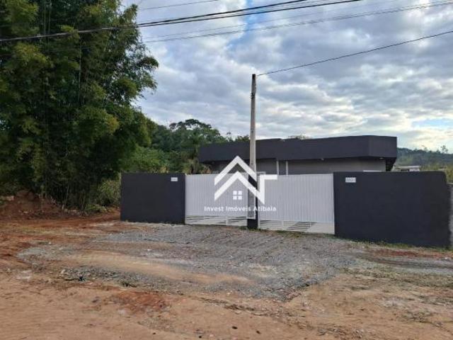 Casa térrea a venda no Bairro Vitória Régia em Atibaia