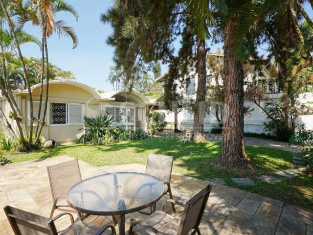 Casa Térrea à Venda no Bairro Chácara Monte Alegre Oportunidade Única!