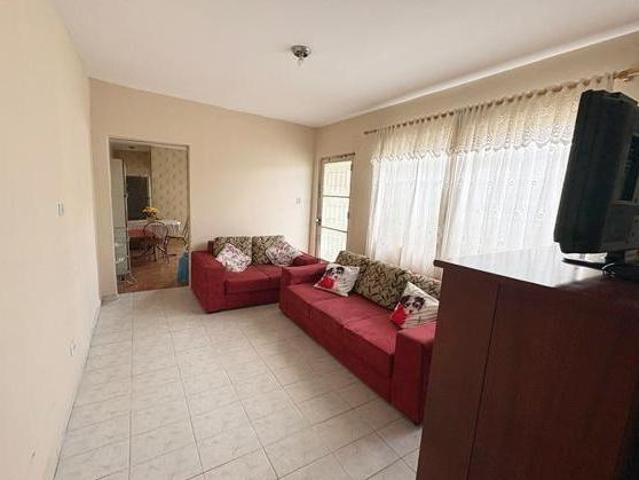 Casa Térrea à venda no Bairro da Vila Mangalot na Rua José Ataliba Ortiz