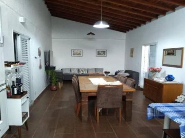 Casa Térrea à venda no Bairro da Vila Espanhola na Rua Antônio Pinto Vieira