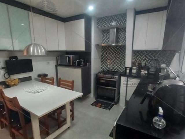 CASA TÉRREA A VENDA NO BAIRRO DA AGUA RASA