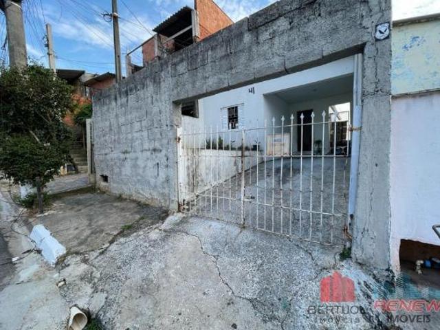 Casa térrea á venda no bairro da Capela em Vinhedo/SP