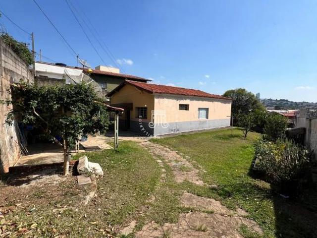 Casa térrea à venda no Bairro Jardim Carlos Gomes em Jundiaí/SP