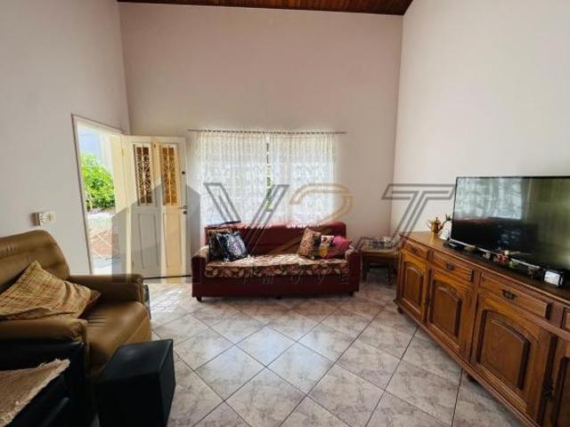 Casa térrea à venda no bairro Jardim Flora em Vinhedo SP