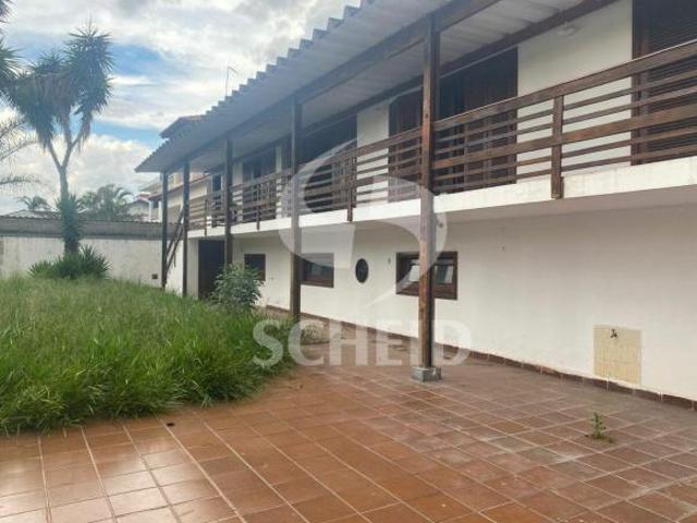 Casa térrea a venda no bolsão de interlagos 4 dormitórios sendo 3 suítes