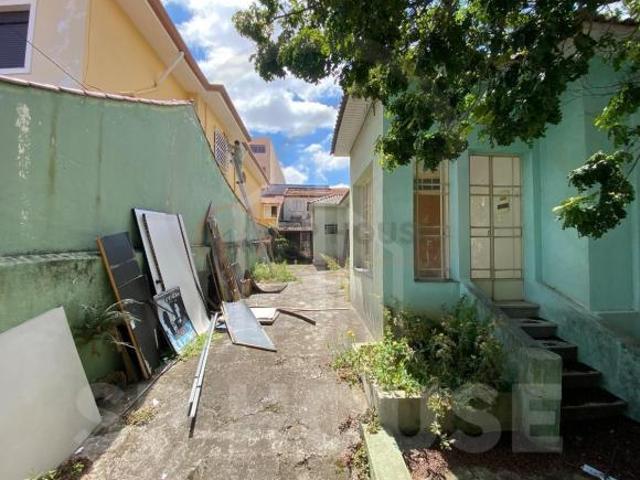 Casa terrea a venda no Bosque da Saúde com 325m² de terreno