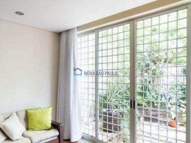 Casa Térrea à venda no Brooklin com 3 Dormitórios 1 Suíte 4 Vagas