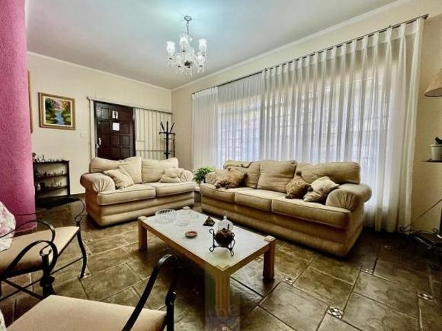 CASA TÉRREA À VENDA NO CAMPO BELO