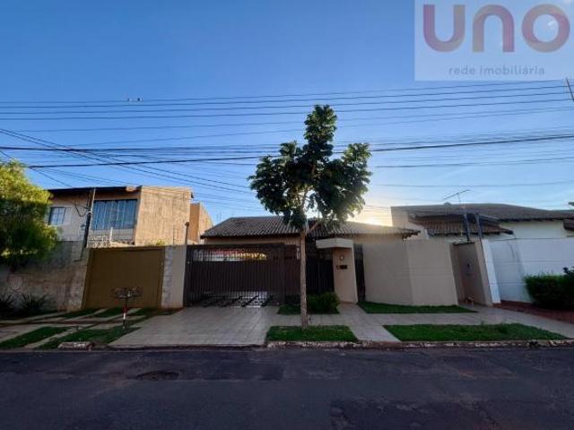 Casa Térrea à Venda no Carandá Bosque 4 Quartos Campo Grande MS