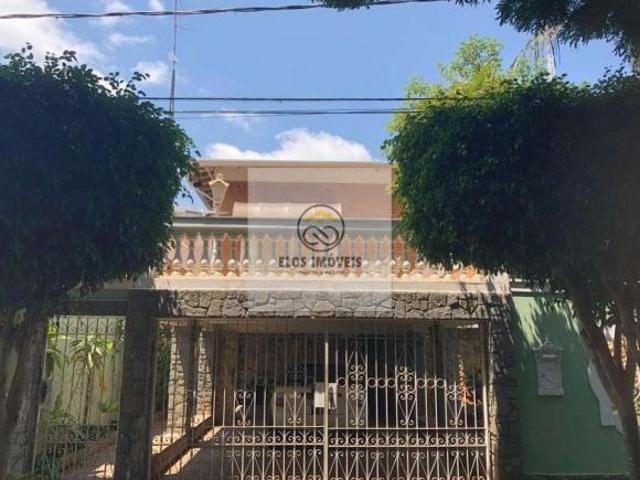 Casa térrea à venda no Centro de Vinhedo/SP