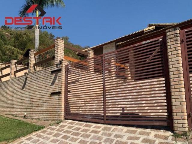 Casa Térrea a Venda no Condomínio Cafezal 5 em Itupeva/SP. Permuta por apartamento