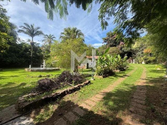 Casa térrea à venda no Condomínio Chácaras do Lago em Vinhedo/SP