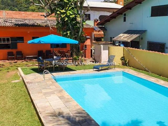 Casa térrea à venda no Condomínio Albamar em Guarujá