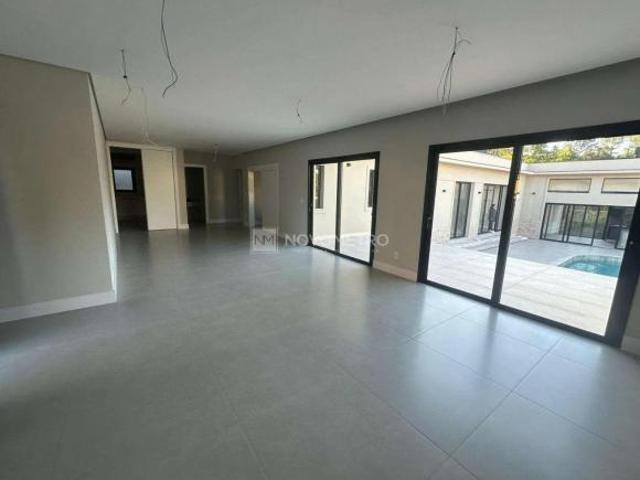 Casa Térrea à Venda no Condomínio Arboreto dos Jequitibás – Sousas Campinas