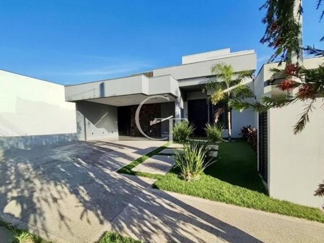 Casa Térrea à Venda no Condomínio Gardenville em Itu | 3 Suítes, Piscina Aquecida e Vista Permanente