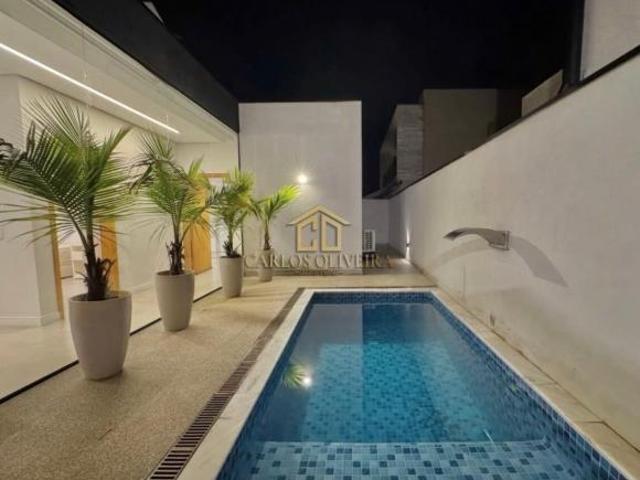 Casa Térrea à Venda no Condomínio Granja Anita, Mogi das Cruzes/SP