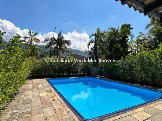 Casa térrea À VENDA no Condomínio Granville na praia da Enseada em Guarujá