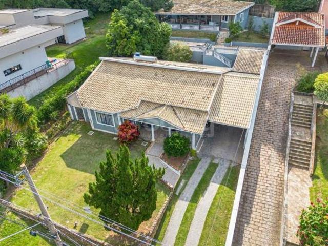 Casa térrea à Venda no Condomínio Estância Marambaia, na cidade de Vinhedo SP