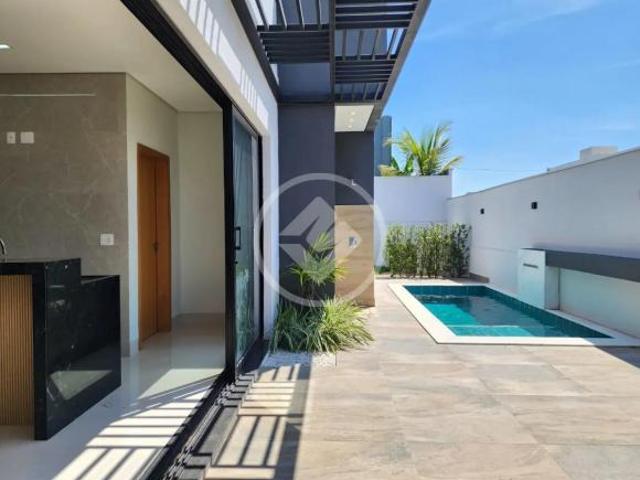 Casa térrea a venda no Condomínio Florais da Mata com 3 suítes e 179 m2, valor: R$ 1.900.000,00