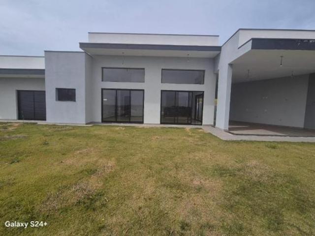 Casa Térrea a venda no Condomínio Jardim Primavera Louveira SP