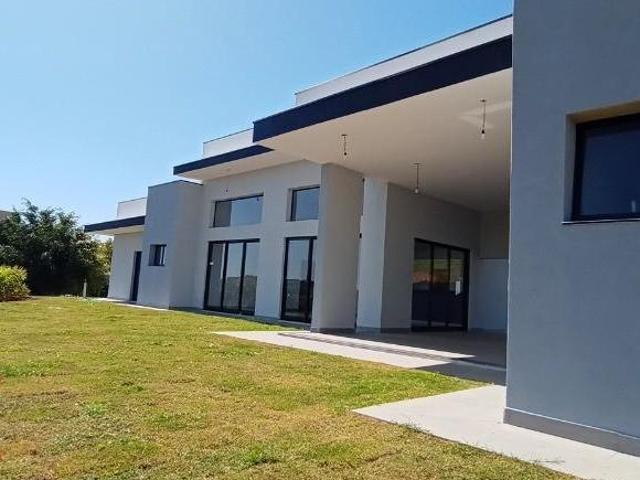 Casa térrea a venda no Condomínio Jardim Primavera Louveira / SP