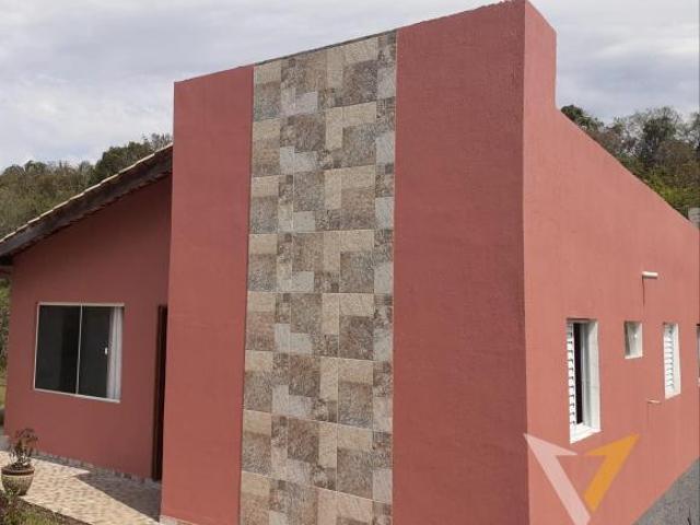 Casa térrea à venda no Condomínio Lagos de Jarinu – Jarinu/SP