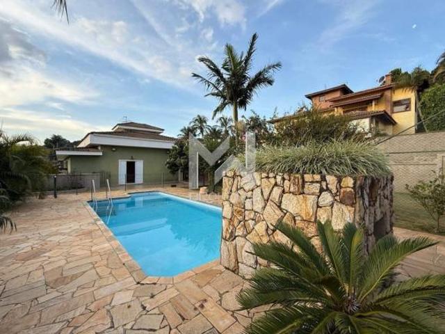 Casa térrea à venda no Condomínio Morada do Sol em Vinhedo/SP