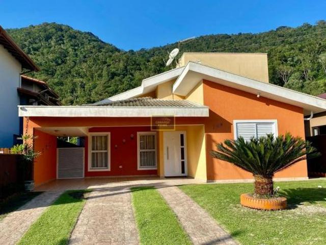 Casa Térrea à Venda no Condomínio Mar Verde