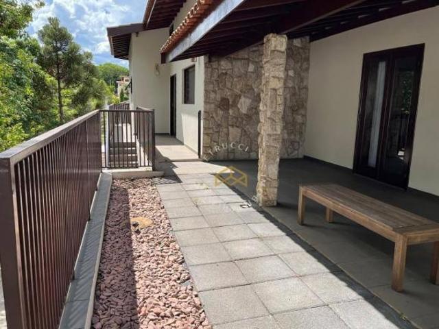 CASA TÉRREA À VENDA NO CONDOMÍNIO MARAMBAIA EM VINHEDO
