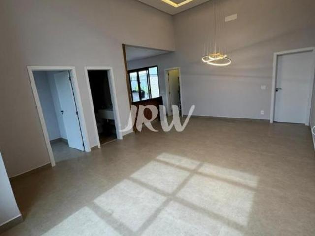 CASA TÉRREA A VENDA NO CONDOMÍNIO MARIA JOSÉ NA CIDADE DE INDAIATUBA SP Área terreno 300 m² Área