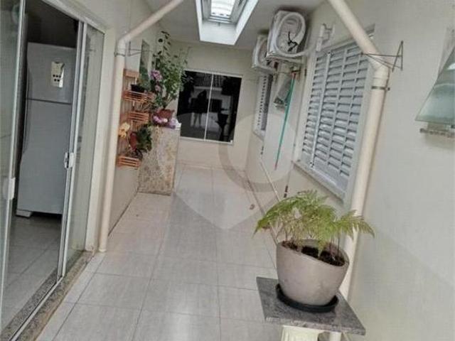 Casa térrea a venda no Condomínio Sol D&apos Icaraí em Salto SP com 03 dormitórios 01 suite