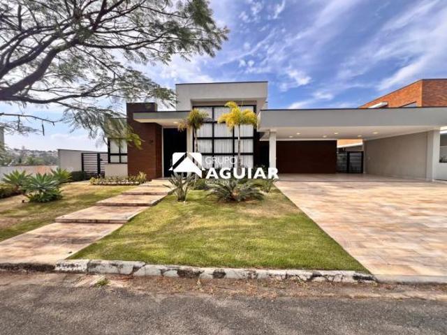 Casa Térrea à venda no Condomínio Querência em Valinhos/SP