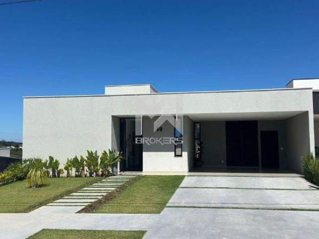 Casa térrea à venda no Condomínio Reserva Santa Isabel em Louveira SP