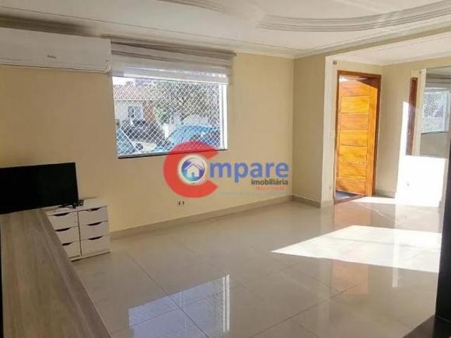 Casa Térrea à Venda no Condomínio Residencial Gramado Jardim Adriana, Guarulhos/SP Recém reformad