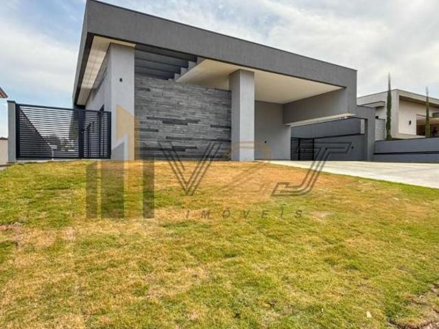 CASA TÉRREA A VENDA NO CONDOMÍNIO RESIDENCIAL DOS LAGOS ITUPEVA/SP