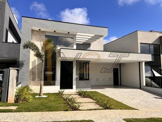 Casa térrea à venda no Condomínio Residencial Mont&apos  Alcino em Valinhos/SP
