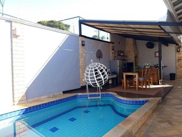 Casa térrea à venda no Condomínio Residencial Pedra Grande – Atibaia/SP