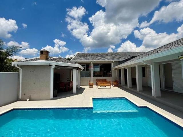 CASA TÉRREA Á VENDA NO CONDOMÍNIO TERRAS DE ITAICI SP