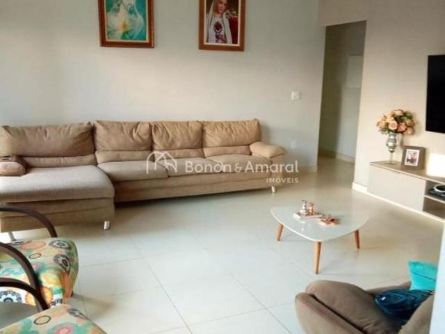 Casa térrea à venda no Condomínio Terras do Fontanário, em Paulínia