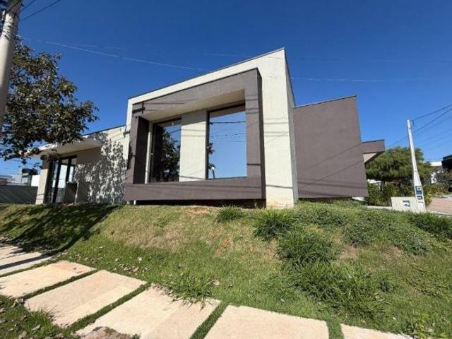 Casa Térrea à Venda no Condomínio UNA Itu/SP