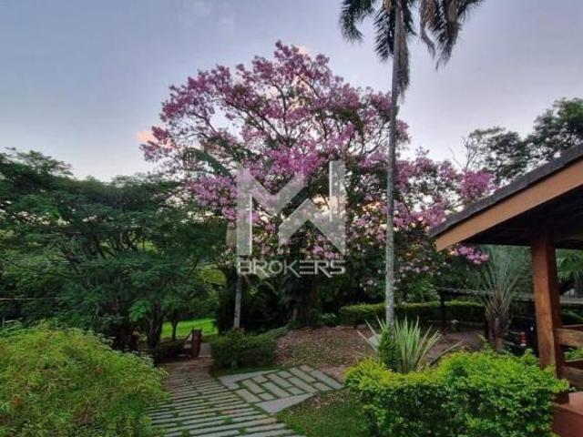 Casa térrea à venda no Condomínio Vale da Santa Fé em Vinhedo SP