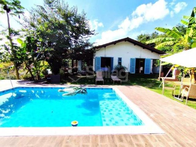 Casa térrea à venda no Condomínio Vale do Santa Fé em Vinhedo/SP!